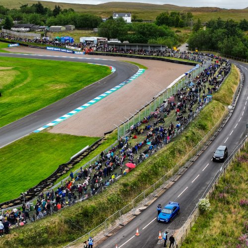 Circuit Map of Knockhill Motorsport Centres 1.3 mile (2km) track, 30 ft ...